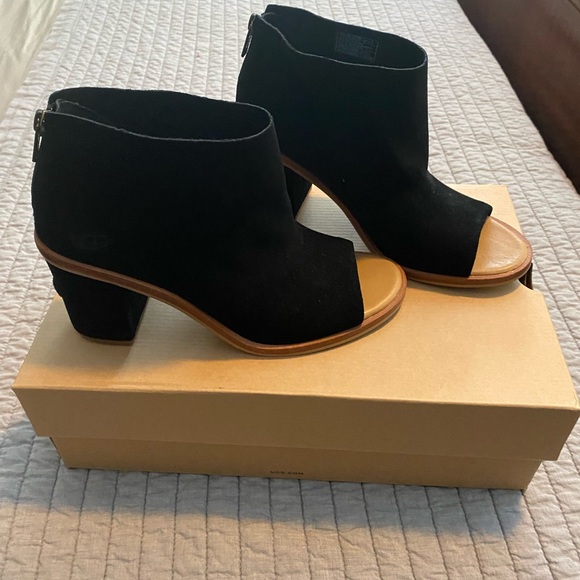 UGG | Shoes | Ugg Ginger Peep Toe Booties | Poshmark